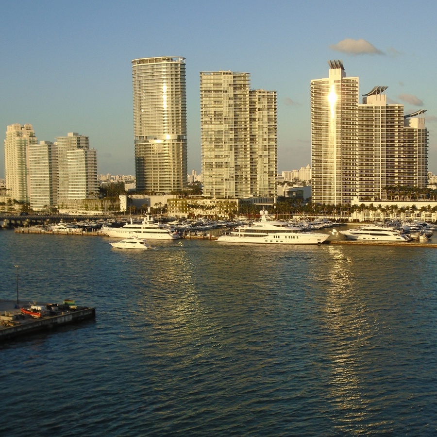 Kompoz - Music Collaboration Platform